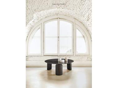 TAULA Round marble coffee table By Salvatori | design Patricia Urquiola