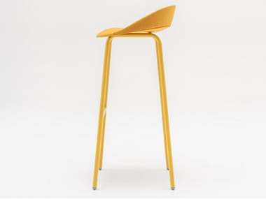 TEAM High fabric stool with footrest By MDD | design Dirk Winkel