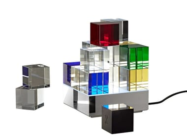 CUBELIGHT MOVE Table lamp By TECNOLUMEN®
