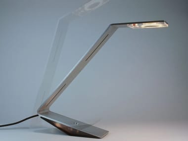 FLAD Table lamp By TECNOLUMEN®
