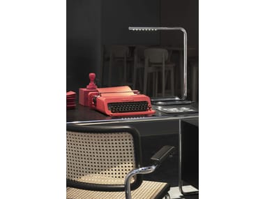 LUM 50 Table lamp By TECNOLUMEN®