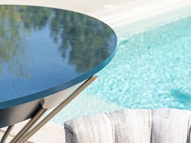 TEMPO Round steel table with HPL top By Arkine