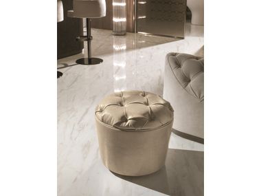 TEO LOVELUXE Round leather pouf By Longhi | design Studio C