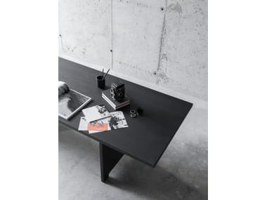TINO Table By FIORONI | design Pasquini Tranfa architetti
