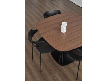 TOFFEE Table à manger carrée en bois By grado design