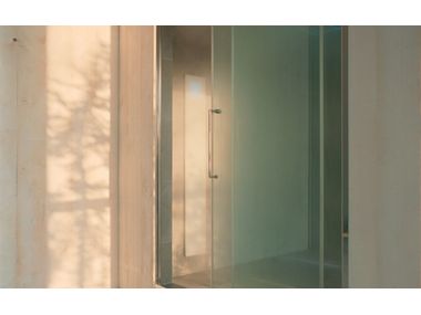 TOUCH&STEAM Column with integrated Hammam By EFFEGIBI