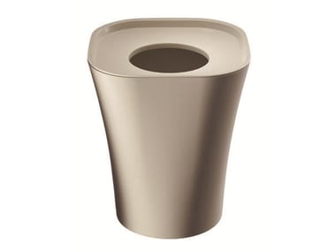 TRASH Gettacarte in polipropilene By Magis | design Jasper Morrison