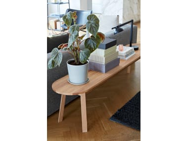 TRIANGLE LEG Oak bench By Hay | design Jones Neville