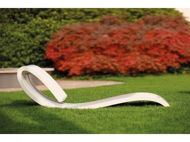 UHPC outdoor chair TWIST By Metalco design Roberto Semprini
