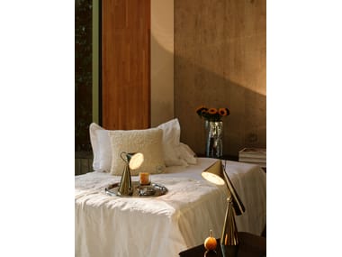 POSE PORTABLE LED Cordless LED table lamp By Tom Dixon | design Tom ...