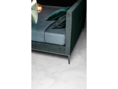 MAX Double bed with upholstered headboard By Twils