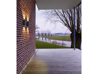 ULTRA X | Outdoor wall Lamp By Delta Light