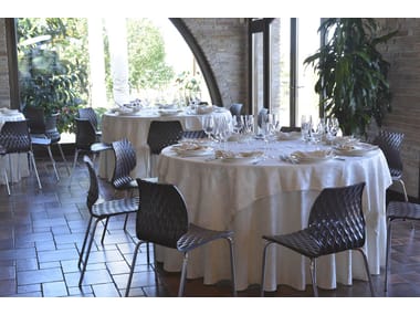 UNI 550 Chaise By Et al.