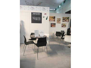 UNI 550 Chaise By Et al.