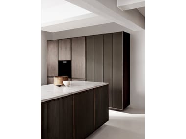V2 | Fitted kitchen Oak fitted kitchen By Vipp