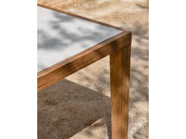 VOLTA table By Vincent Sheppard