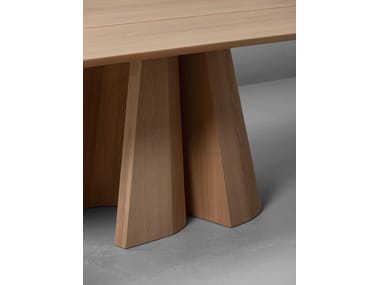 GOT ONE Rectangular oak table By Van Rossum