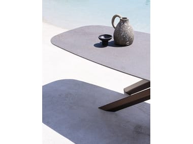 SYSTEM STAR Table By Varaschin