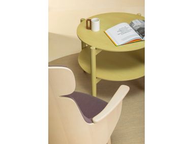 SELVA Round beech coffee table By Vergés