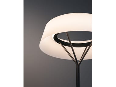 LILY Floor lamp By Vibia