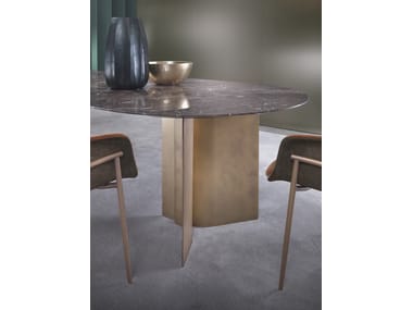 WAVE Oval marble table By Marelli | design Luca Erba