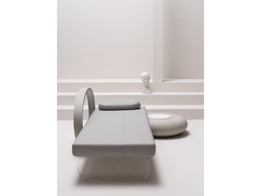 WELLNESS THERAPY Fixed fabric spa bed with chromotherapy By Varaschin ...
