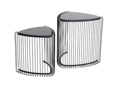 WIRE TRIANGLE coffee table By KARE Design