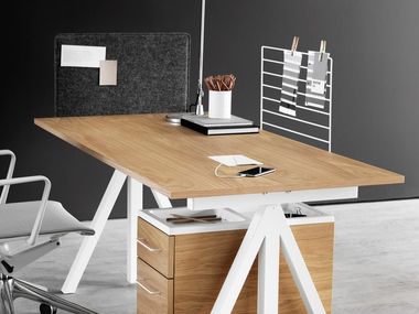 WORKS | Office desk By String Furniture