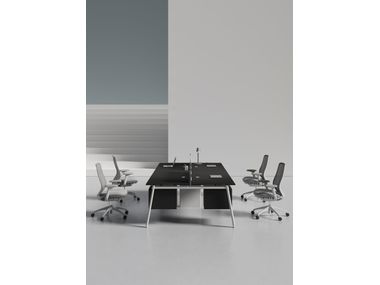 AVA 4 FACE TO FACE Office desk By WORKSPACE