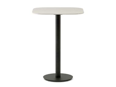 DESTIN Table By Walters