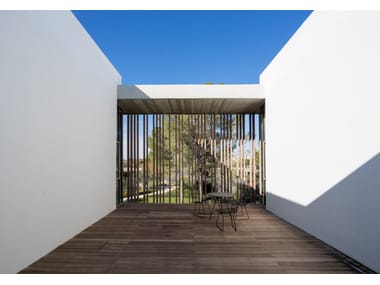 WOODN VERSATILIS JF18041 Composite wood solar shading By Woodn Greenwood