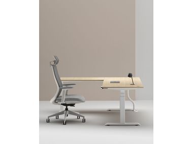 MAX TRIPLE MOTOR L-shaped height-adjustable wooden office desk with ...