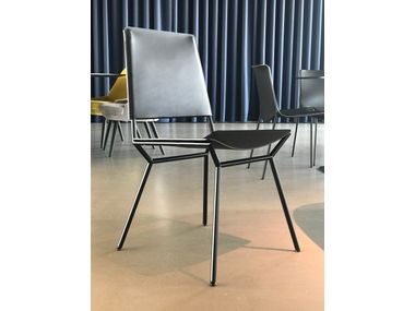 AISUU | Chair Love Collection By ZALABA Design design Ginger Zalaba