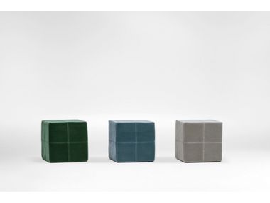 DICE Upholstered square fabric pouf By CAMERICH