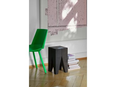 BACKENZAHN BLACK OAK Coffee table By e15