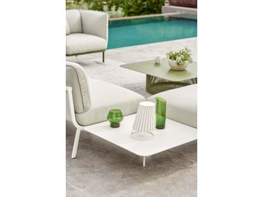 CABLA Round stainless steel garden side table By Emu | design LucidiPevere