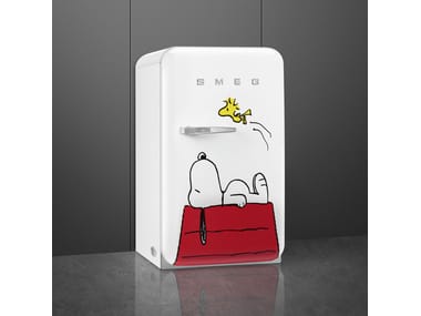 SMEG 50'S STYLE Freestanding mini fridge By Smeg