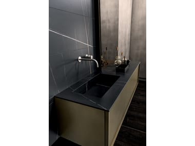 FRAME Single wall-mounted metal vanity unit with mirror By MODULNOVA ...
