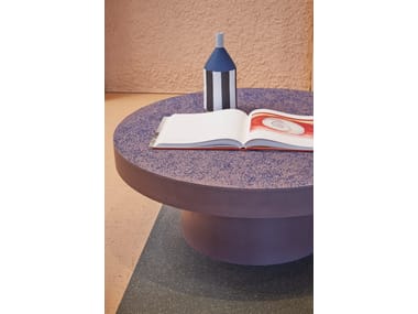 FRARI Round Cimento® coffee table By Cimento | design Patricia Urquiola