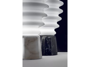 GRAND COLLIER Lampada da tavolo a LED in vetro soffiato By Italamp ...