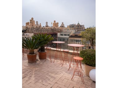 CAPRI Round steel high table By ISIMAR