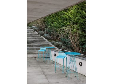 CAPRI Round steel high table By ISIMAR