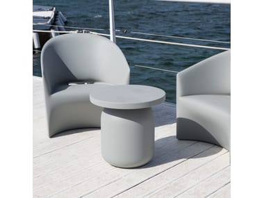 JUJU Coffee table By Serralunga | design Garth Roberts