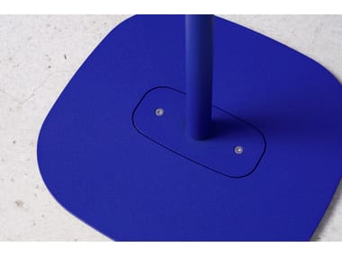 BLT SIDE TABLE Coffee table By +kouple