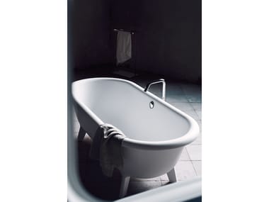 OTTOCENTO Oval Cristalplant® bathtub on legs By Agape