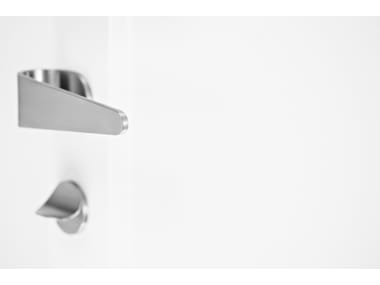 FOLD Stainless steel door handle with lock By Formani | design Tord Boontje
