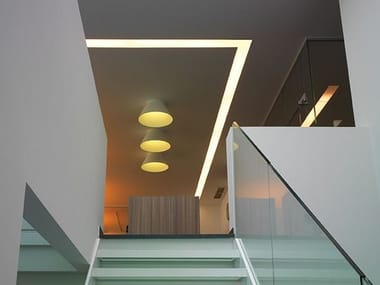 USP 06 18 31 | Semi-inset Linear lighting profile By FLOS