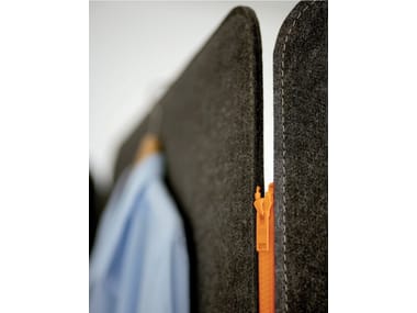 BuzziScreen Sound absorbing dividing screen By BuzziSpace