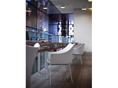 MAYFAIR | Silla By Tacchini diseño Christophe Pillet
