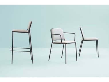 RING 672 stool By Et al.